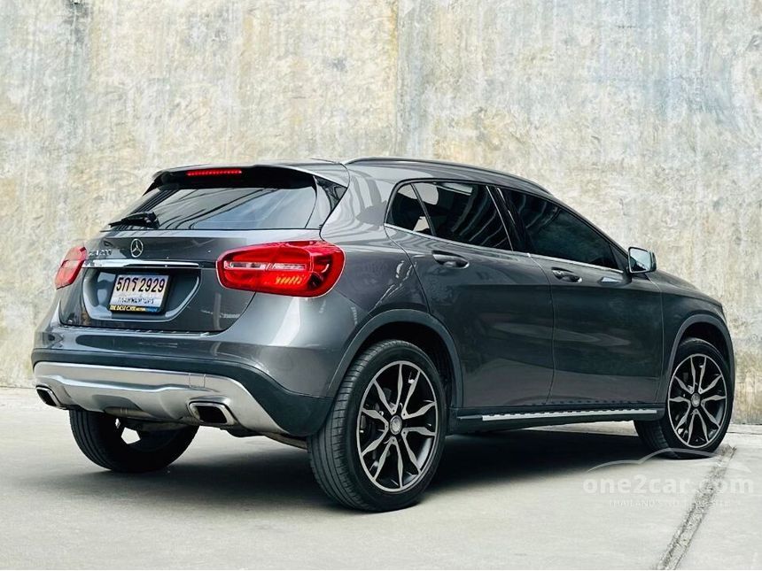 2016 Mercedes-Benz GLA200 1.6 W156 (ปี 14-20) Urban SUV for sale on One2car