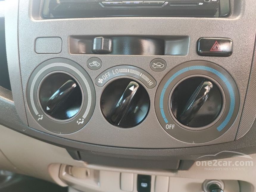 2010 Toyota Hilux Vigo 2.5 SMARTCAB Prerunner E Pickup for sale on One2car