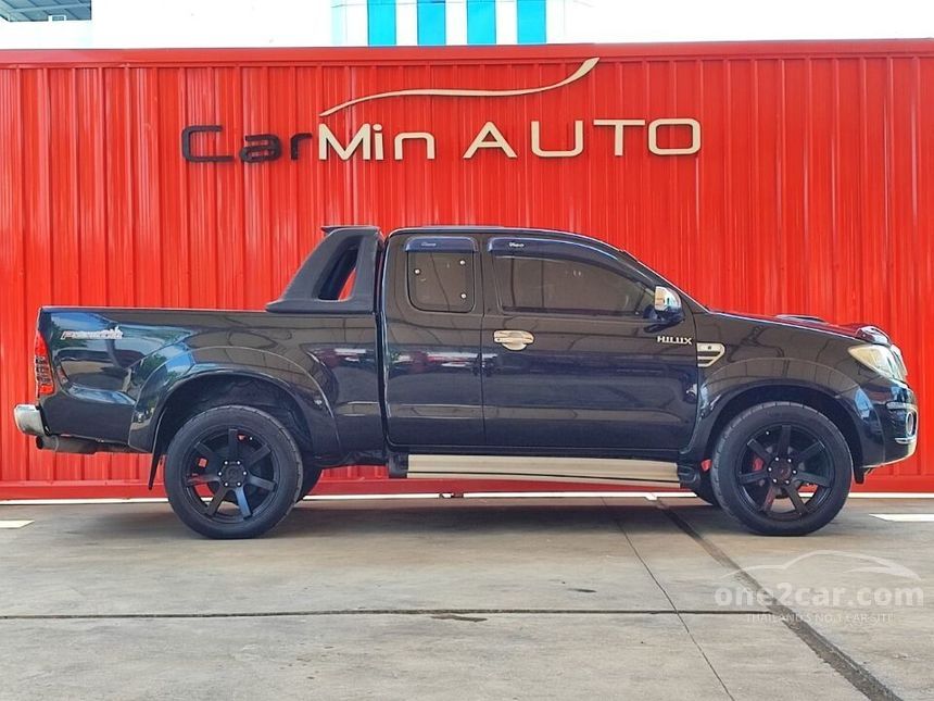 2010 Toyota Hilux Vigo 2.5 SMARTCAB Prerunner E Pickup for sale on One2car